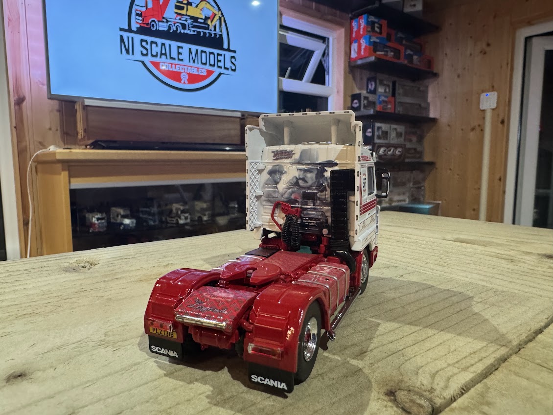 Surefreight Scania 143 "Smokey & The Bandit" - Tekno - NI Scale Models